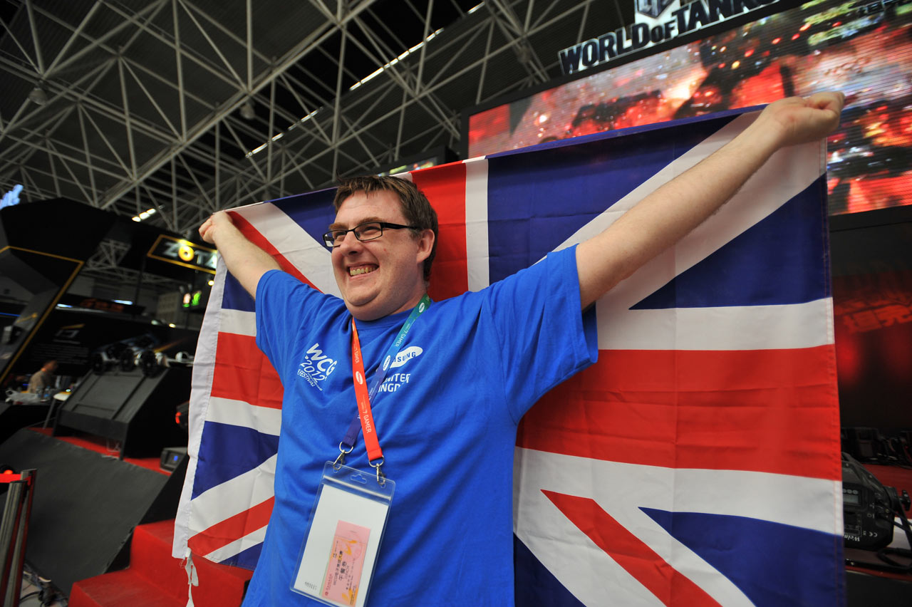 百人震撼！WCG坦克世界15支国家队全阵容合影_坦克世界_17173.com中国游戏门户站