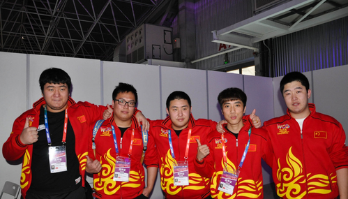 倾城夺得WCG2013世界总决赛CF项目冠军_穿越火线_17173.com中国游戏门户站