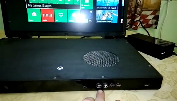 技术宅将Xbox One改造成一个22英寸笔记本 _17173单机站_中国游戏第一门户站