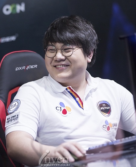 全球战队榜：SKT金身告破 EDG重返第一_17173英雄联盟专区_中国游戏第一门户站